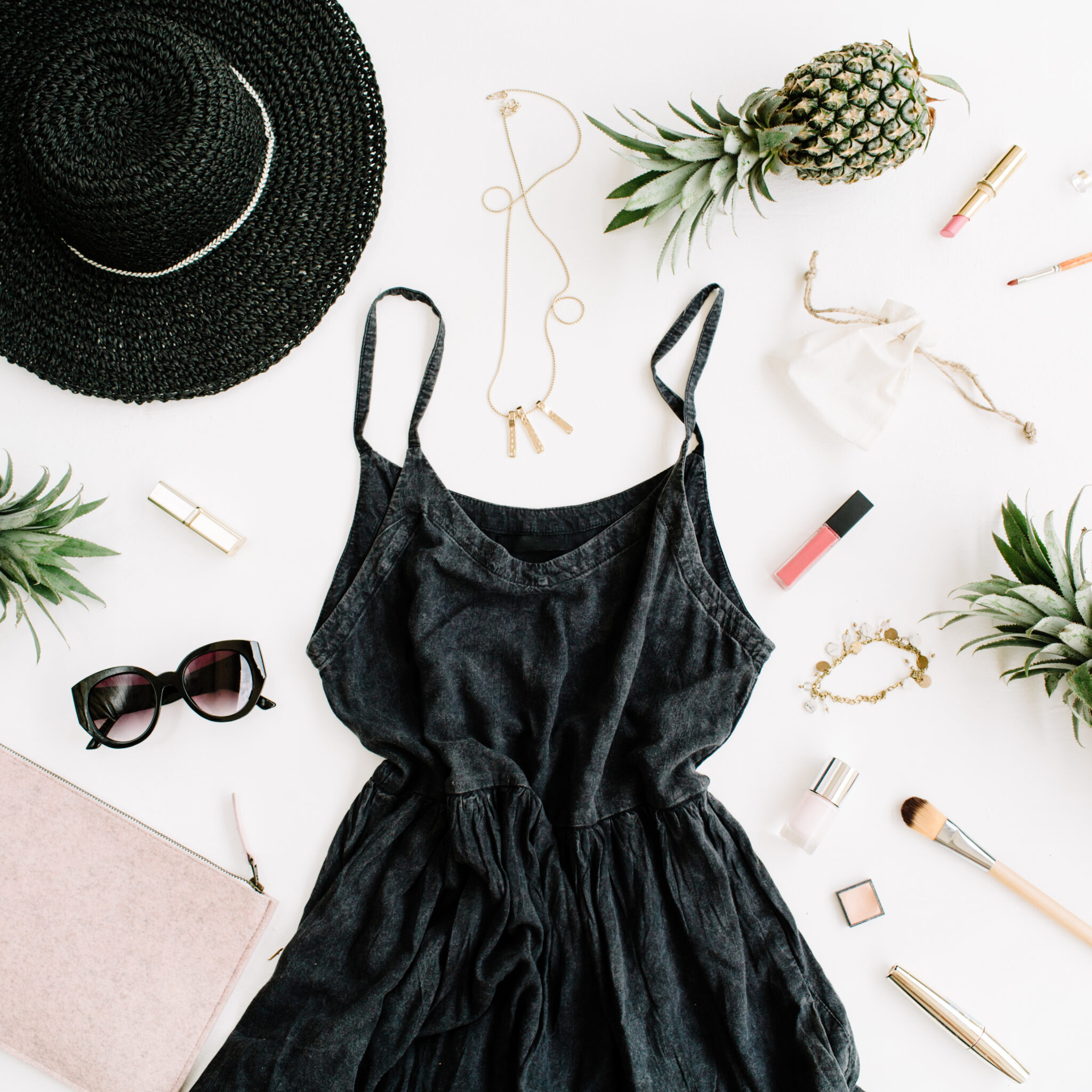 What To Pack For A Romantic Weekend